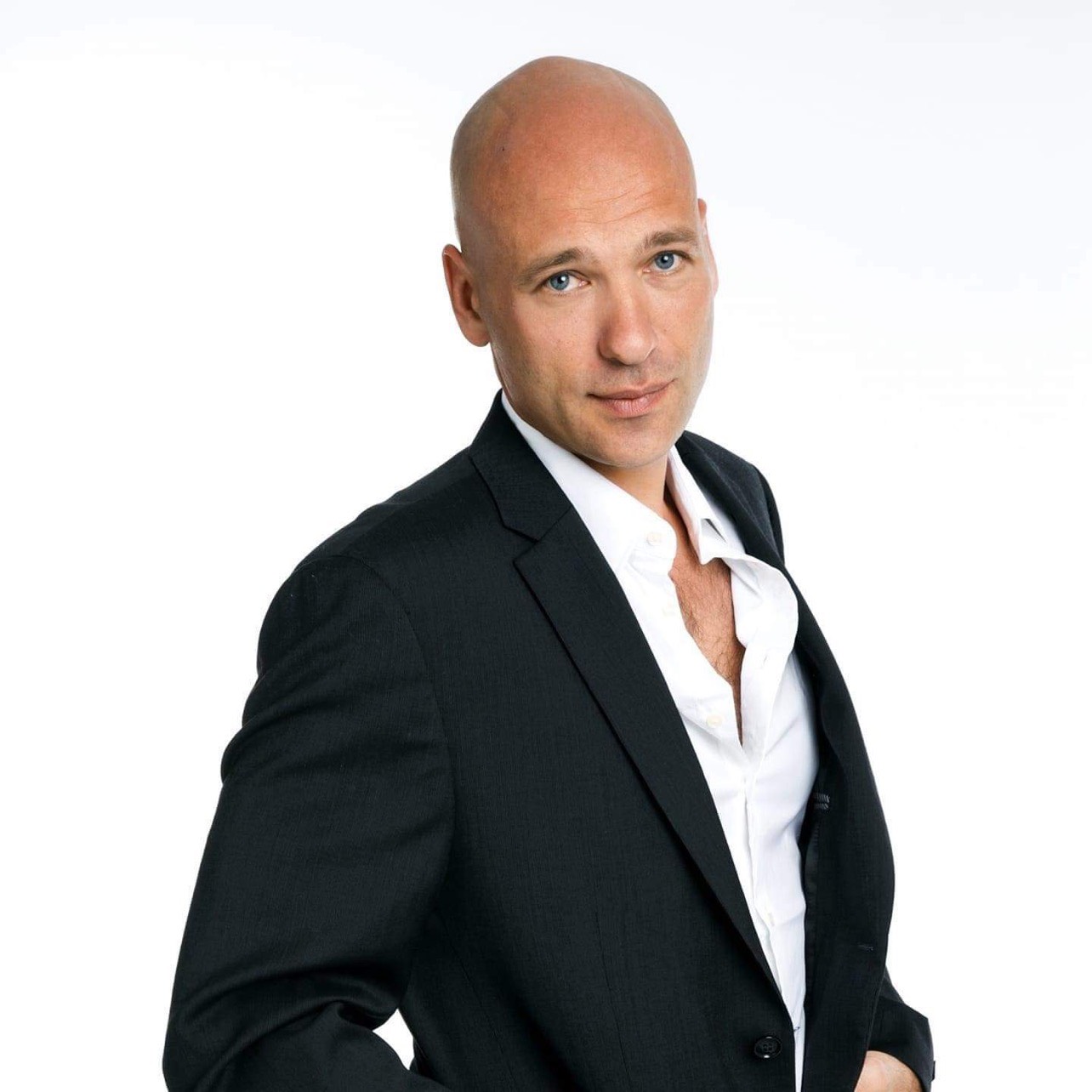 Dịch vụ cung cấp mẫu tây/model tây chuyên nghiệp - SMART AGENCY